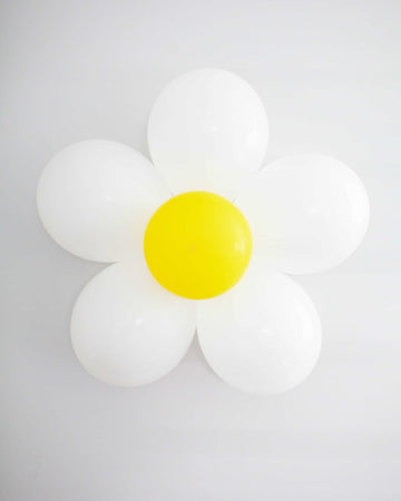 Daisy Balloon Flowers – A Fun & Whimsical Party Decoration